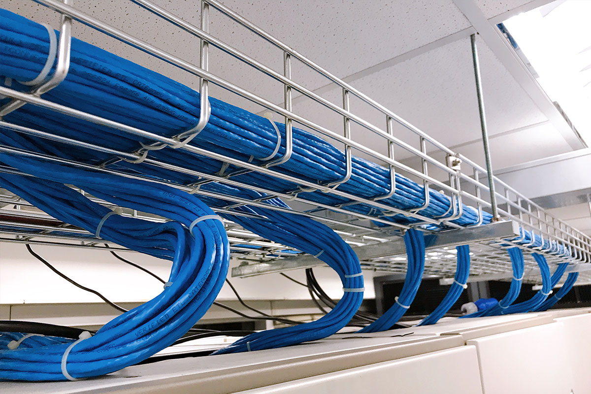 Why Data Centers Prefer SS Wire Mesh Cable Trays for Efficient Cable ...